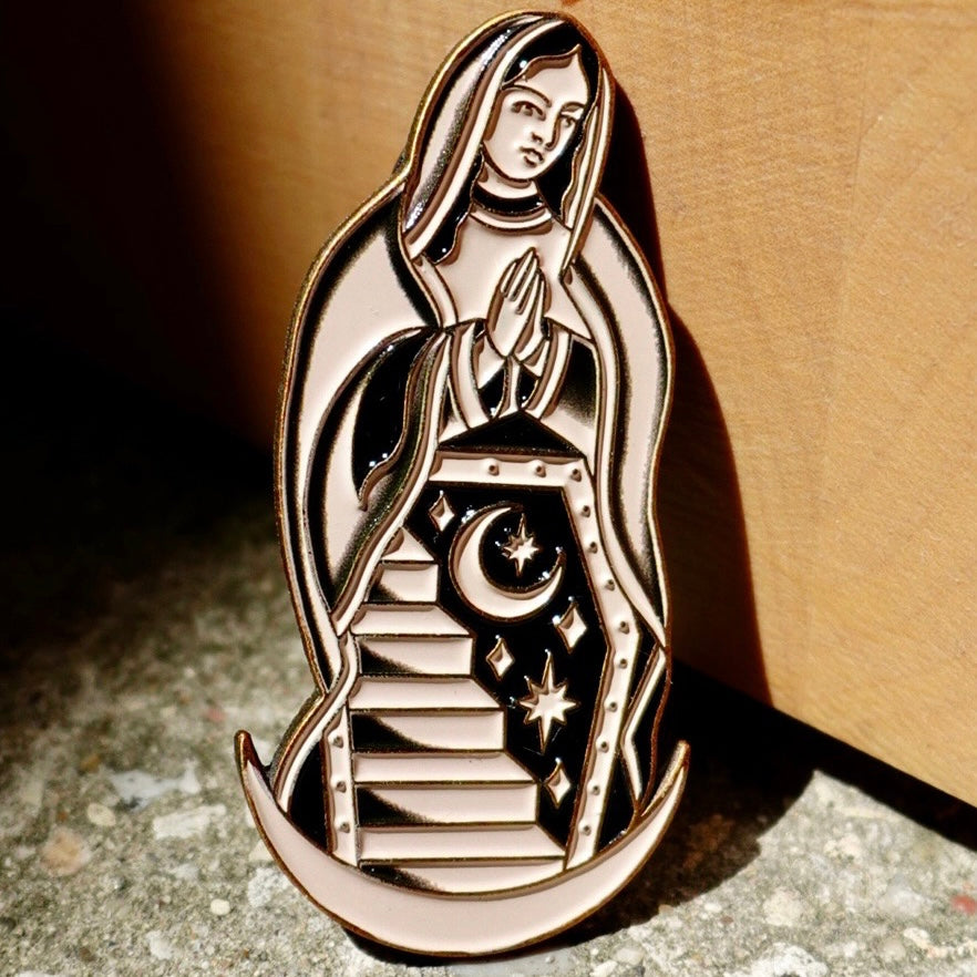 Mother Mary Pin – Sacred Tattoo-Inspired Enamel Accessory – Mindzai Apparel